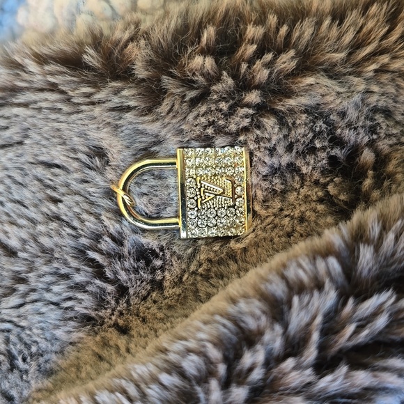 Louis Vuitton | Accessories | Euc Louis Vuitton Charm Pull Button Lock ...